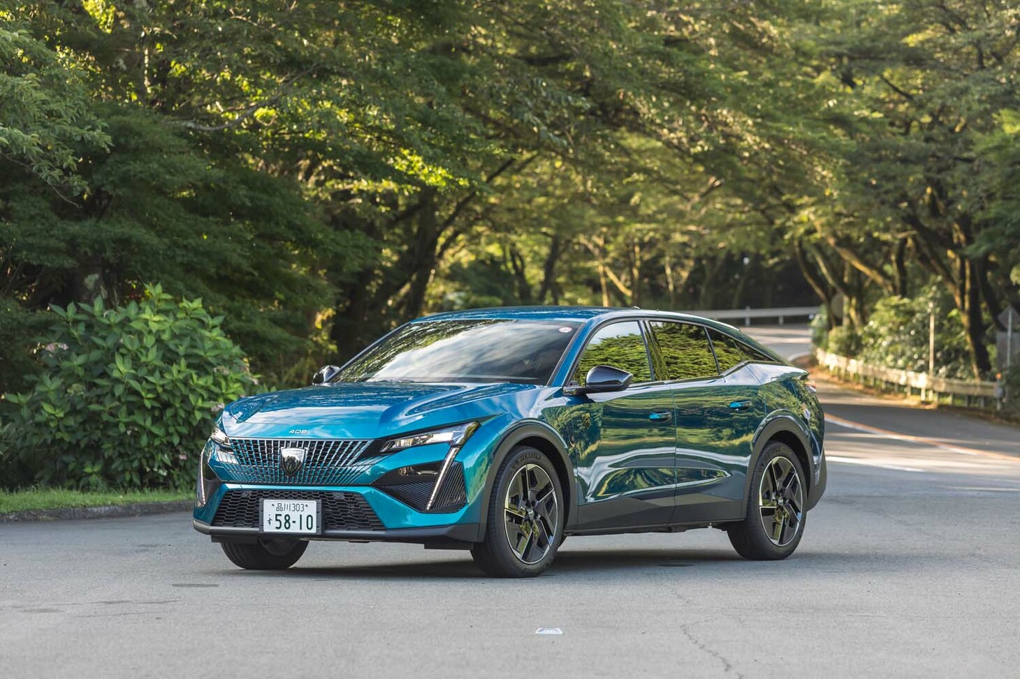 あの多田哲哉の自動車放談――プジョー408 GTハイブリッド編 の画像4枚 - webCG