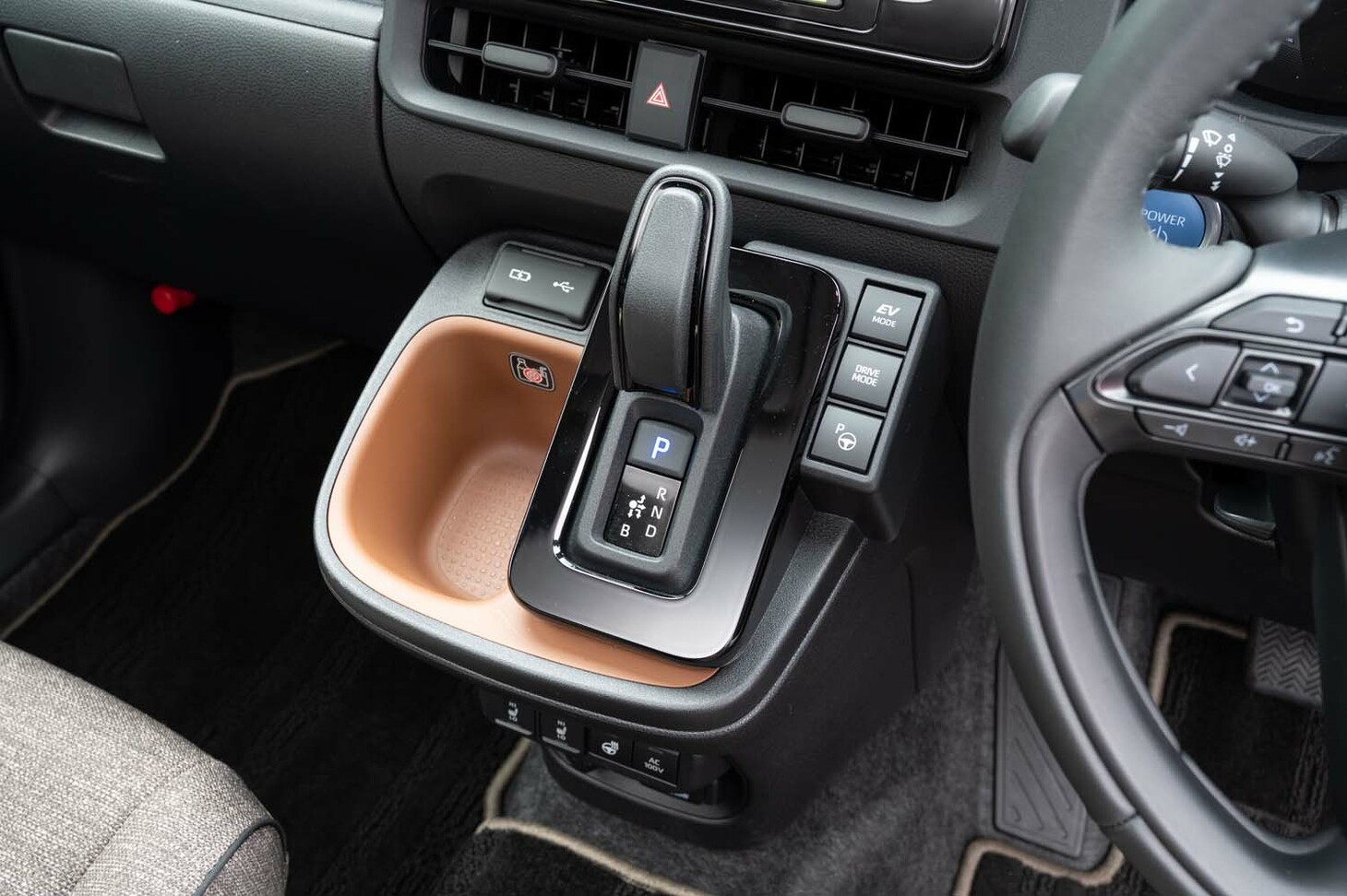 トヨタ・シエンタ ハイブリッドZ（FF/CVT）【試乗記】 の画像18枚 - webCG