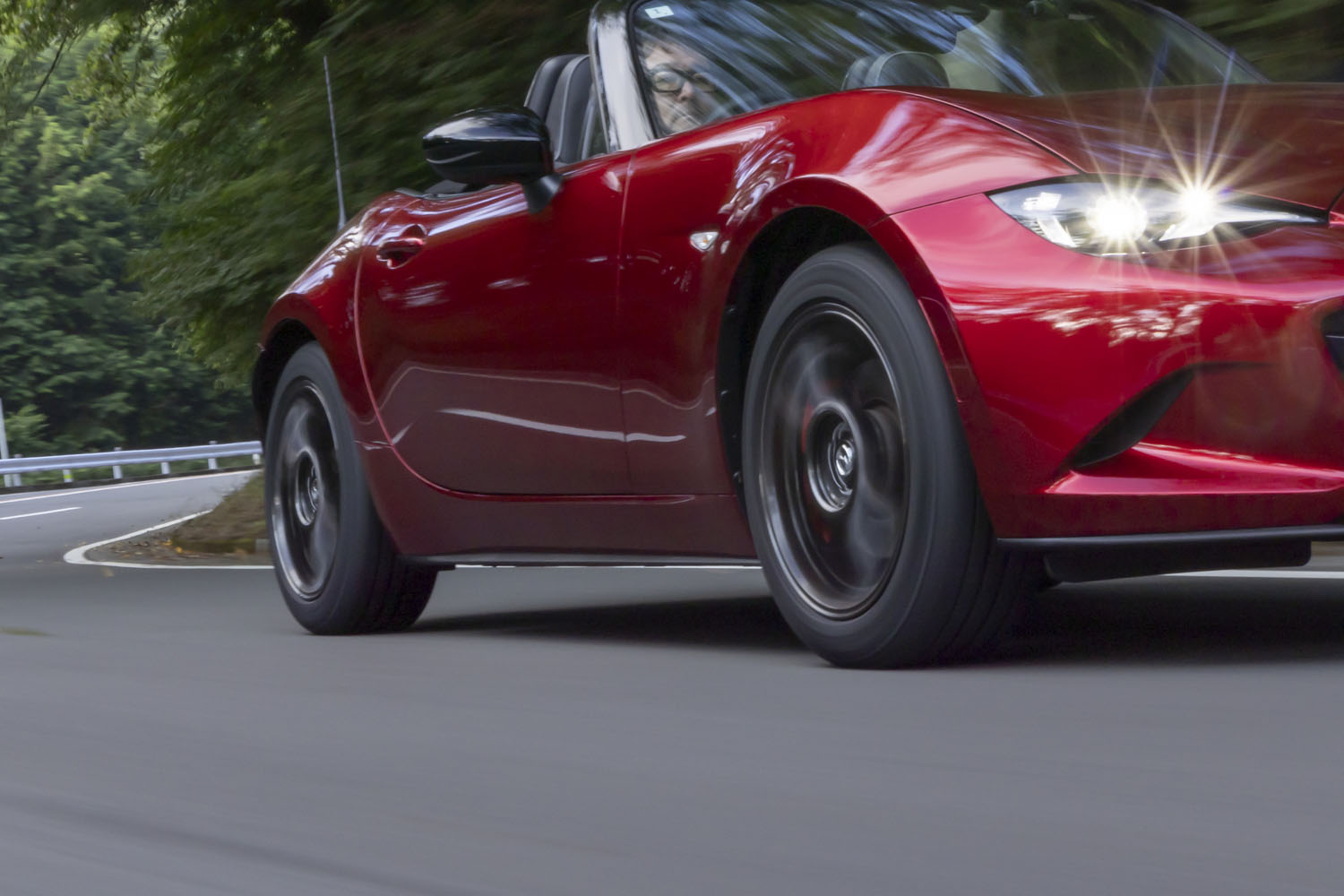 クルマの長所を最大限に引き出す 「クムホ・エクスタHS52」を試す 【クムホが提案する新しいパフォーマンスタイヤ＜AD＞】 - webCG