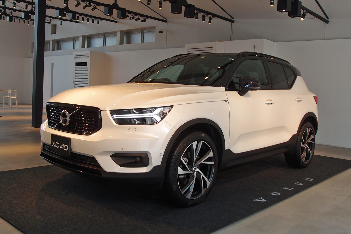 「ボルボXC40」が「日本カー・オブ・ザ・イヤー2018-2019」を受賞 【ニュース】 の画像1枚 - webCG