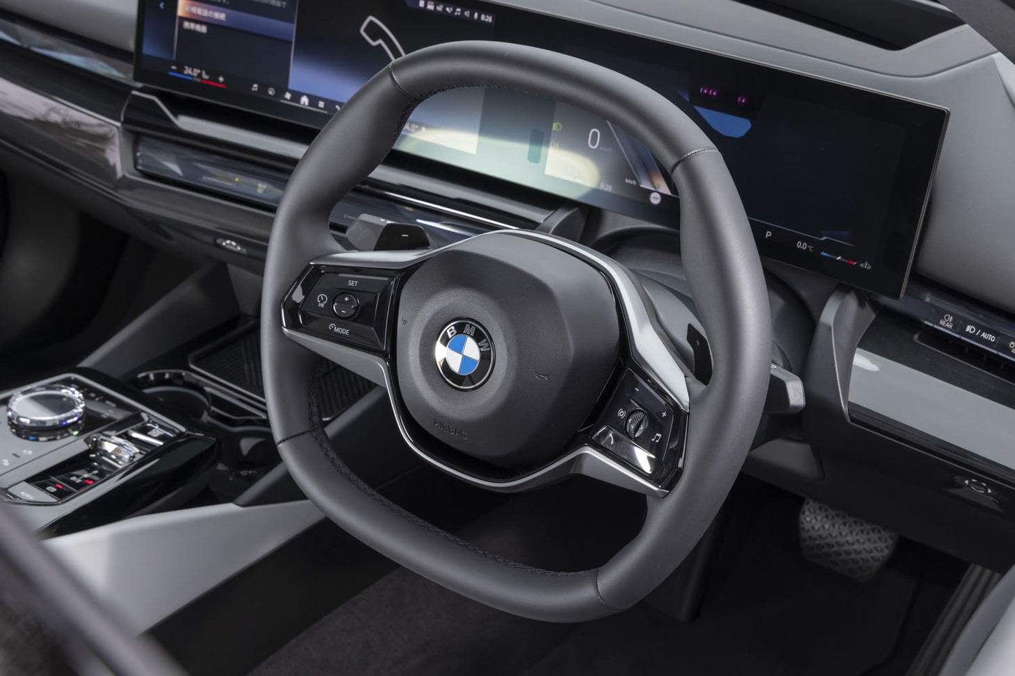 BMW 523iエクスクルーシブ（FR/8AT）【試乗記】 の画像19枚 - webCG