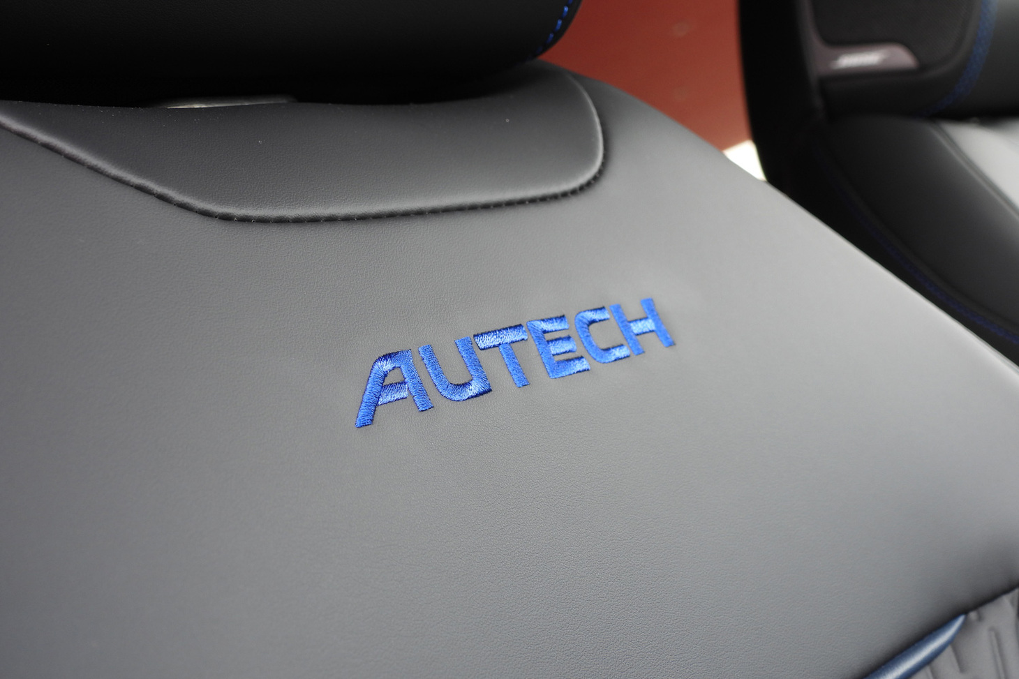 新型日産リーフB7 X／リーフAUTECH／リーフB7 G用品装着車 内装・外装など47枚 【画像・写真】 - webCG