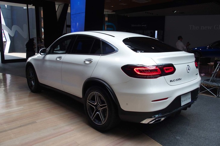 「メルセデス・ベンツGLC／GLCクーペ」発表会の会場から 内装・外装など28枚 【画像・写真】 - webCG