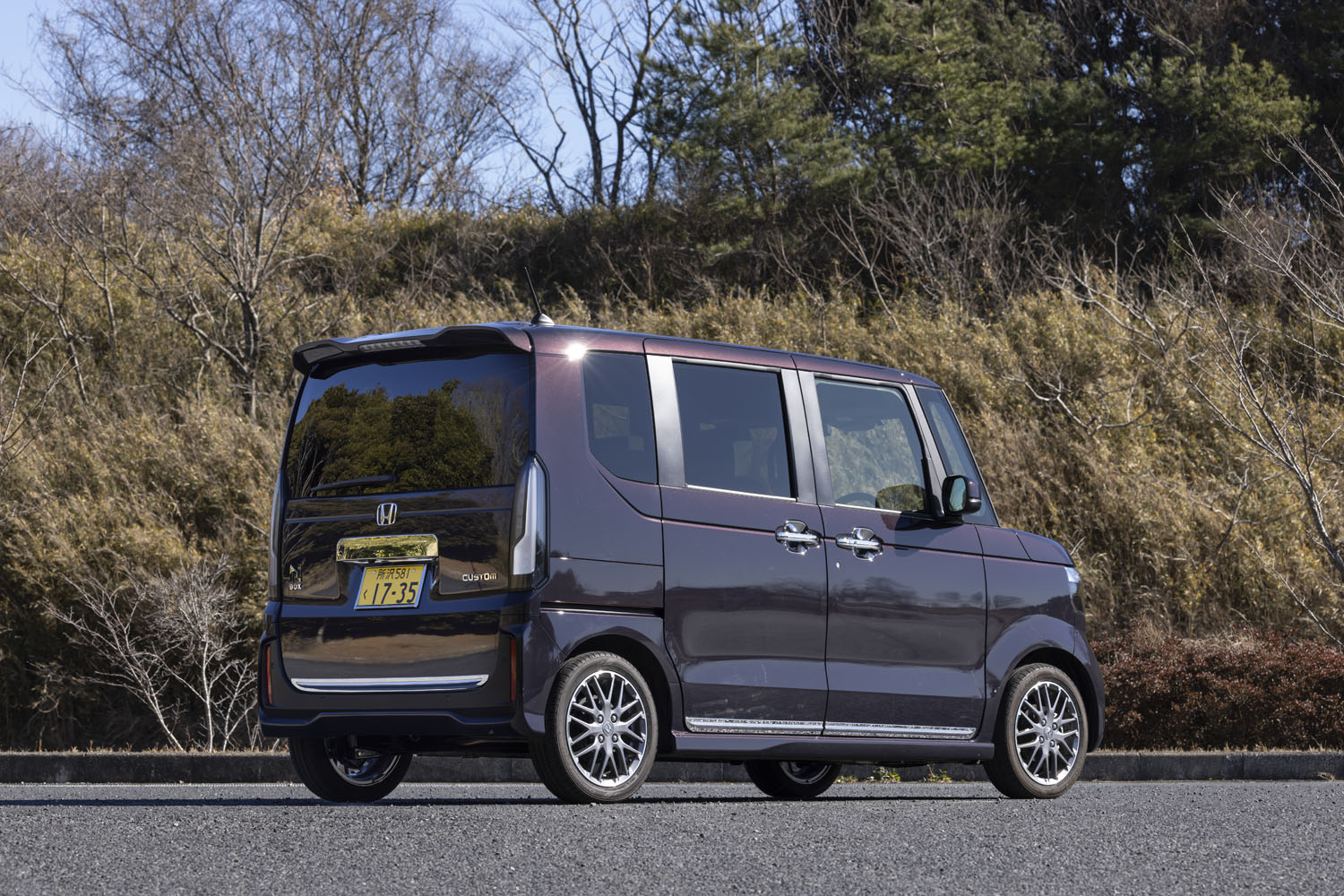 理想のN-BOXをクリエイトする安心・便利なホンダ純正アクセサリー 【ホンダアクセスの純正アクセサリーで新型N-BOXを彩る＜AD＞】 - webCG