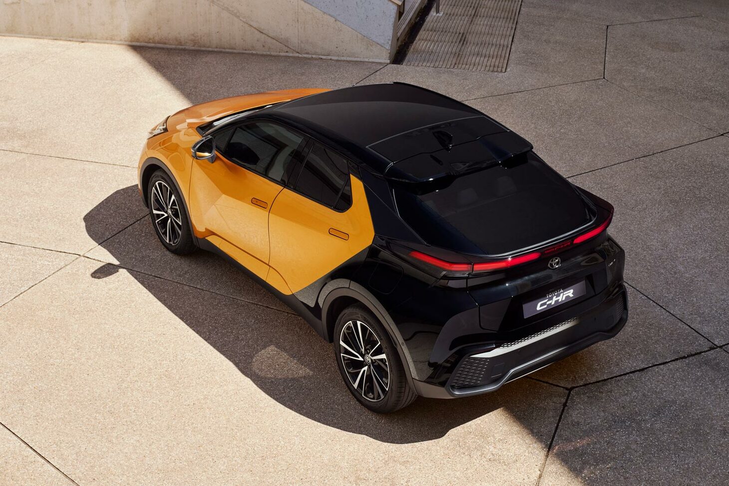 新型トヨタC-HR 内装・外装など37枚 【画像・写真】 - webCG