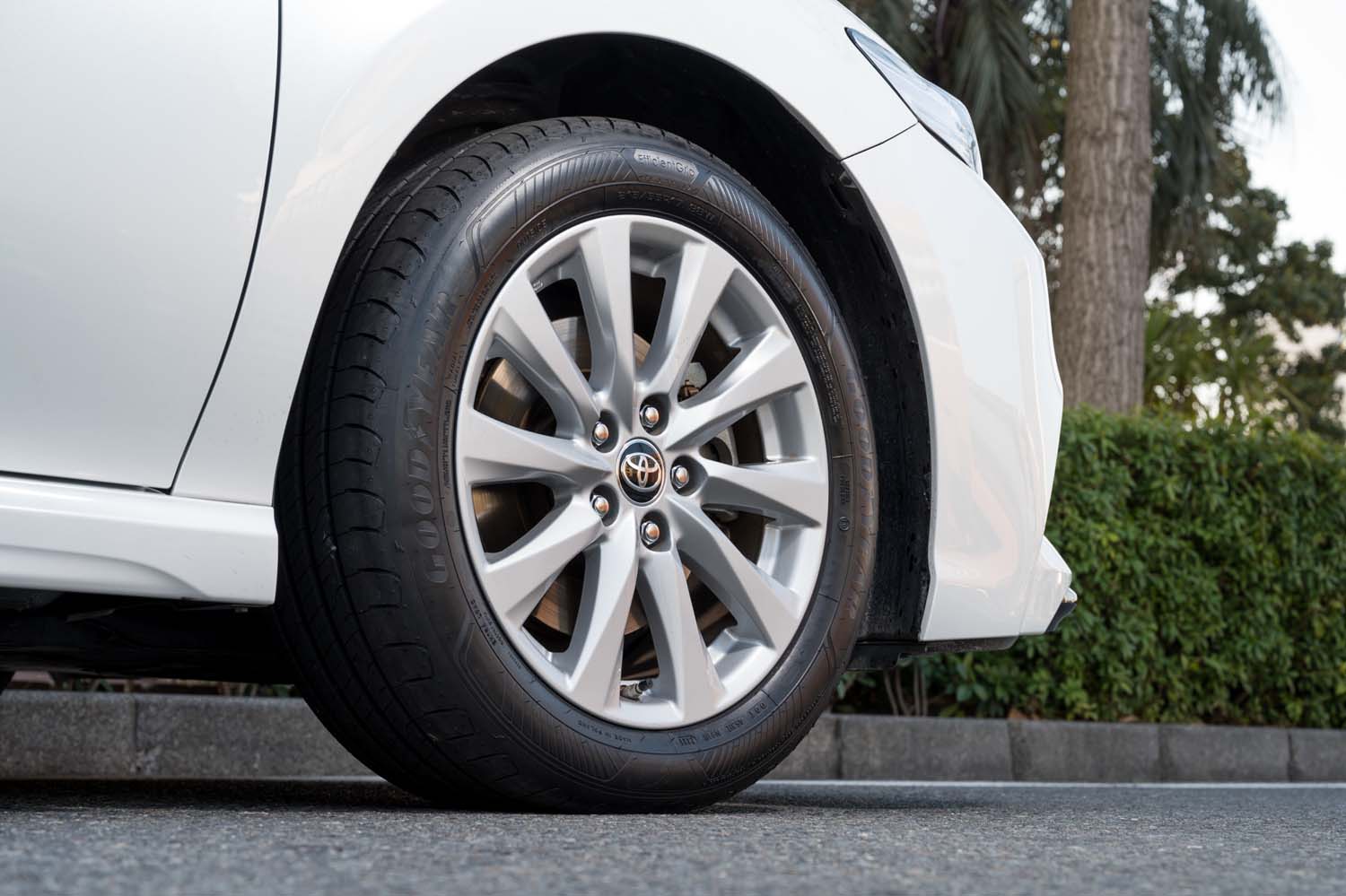 驚異のトータルバランス 「GOODYEAR EfficientGrip Performance 2」を味わう 【2022 Spring webCGタイヤセレクション＜AD＞】 - webCG