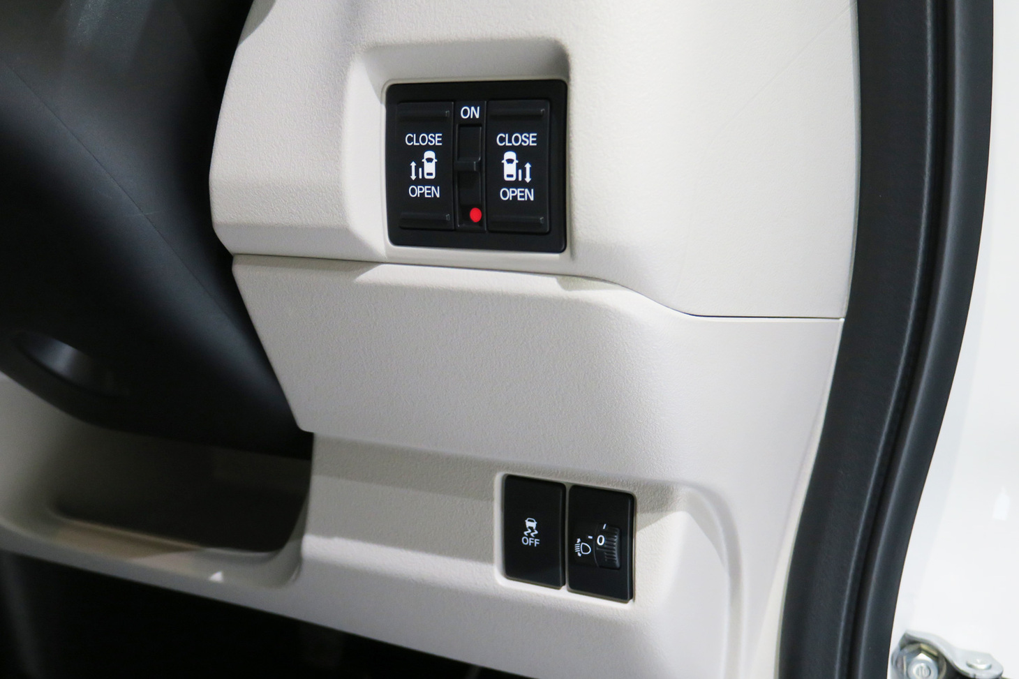 新型ホンダN-BOX／N-BOXカスタム 内装・外装など127枚 【画像・写真】 - webCG