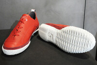 マツダとスピングルが「ロードスター」をモチーフにしたコラボスニーカー「SP-MX5」を発表 【ニュース】 - webCG