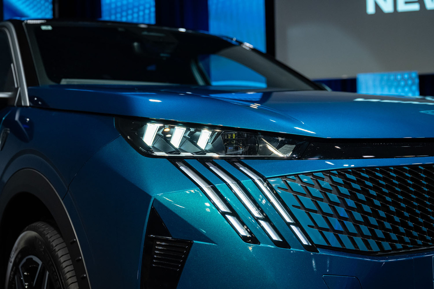 プジョー3008 内装・外装など83枚 【画像・写真】 - webCG