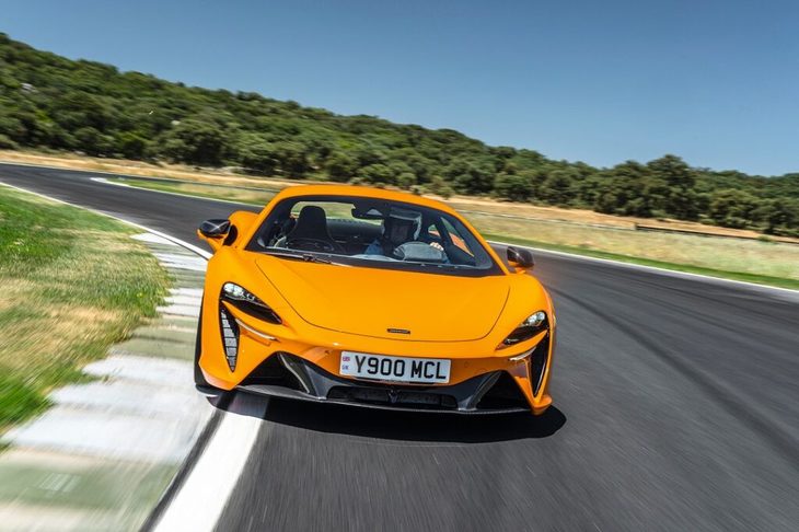 マクラーレン・アルトゥーラ（MR/8AT）【海外試乗記】 の画像6枚 - webCG