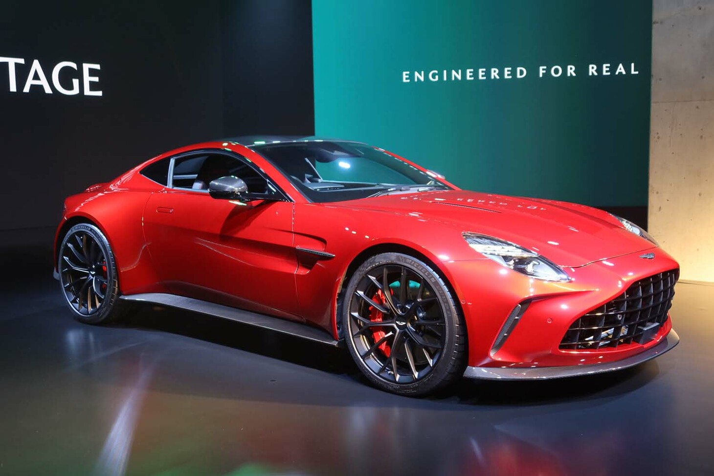 アストンマーティン・ヴァンテージ 内装・外装など36枚 【画像・写真】 - webCG