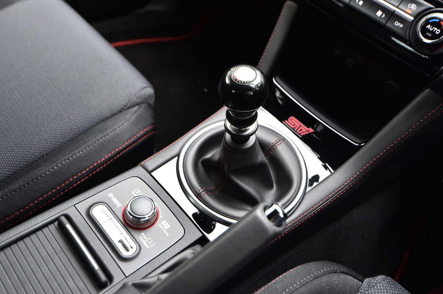 スバルWRX STIタイプRA-R（4WD/6MT）【試乗記】 の画像27枚 - webCG