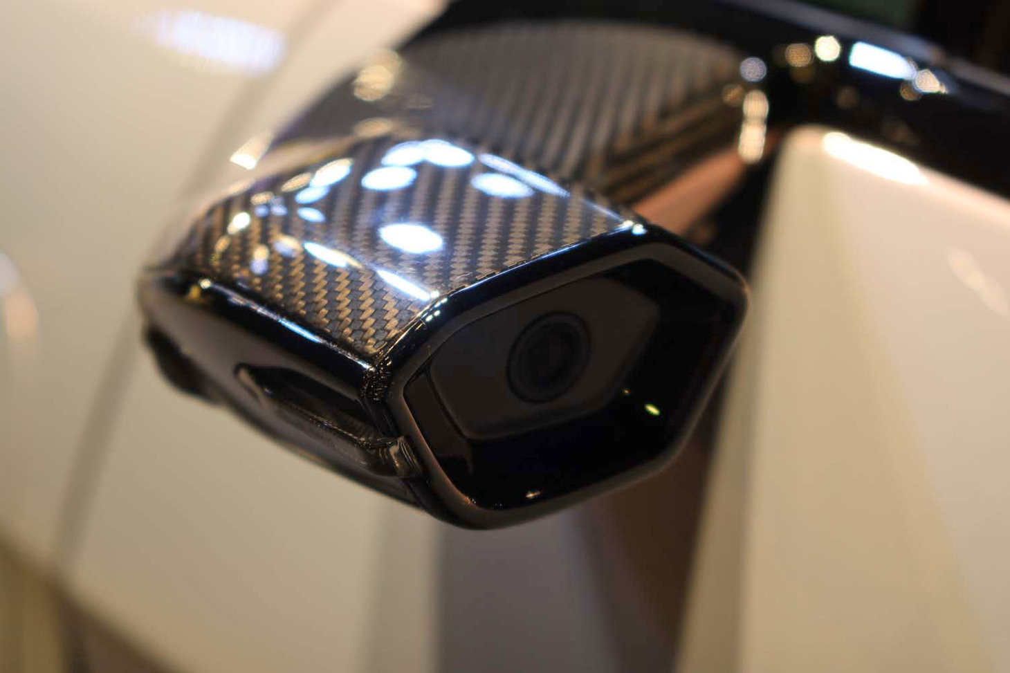 ロータス・エレトレS／エレトレR 内装・外装など70枚 【画像・写真】 - webCG