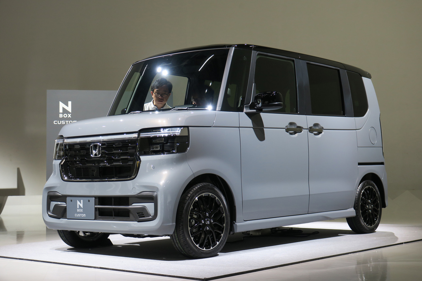 新型ホンダN-BOX／N-BOXカスタム 内装・外装など127枚 【画像・写真】 - webCG