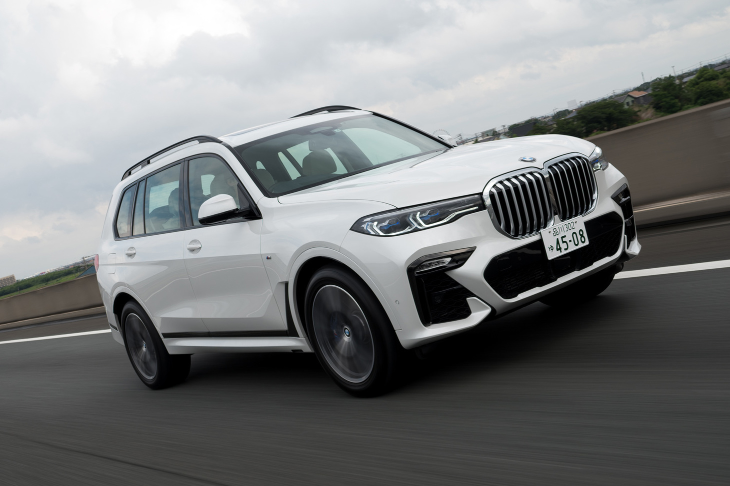BMW X7 xDrive40d Mスポーツ（4WD/8AT）【試乗記】 こう見えて家族思い - webCG
