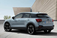 「アウディQ2」に黒いアクセントが目を引く限定車「ブラックスタイルプラス」が登場 【ニュース】 - webCG