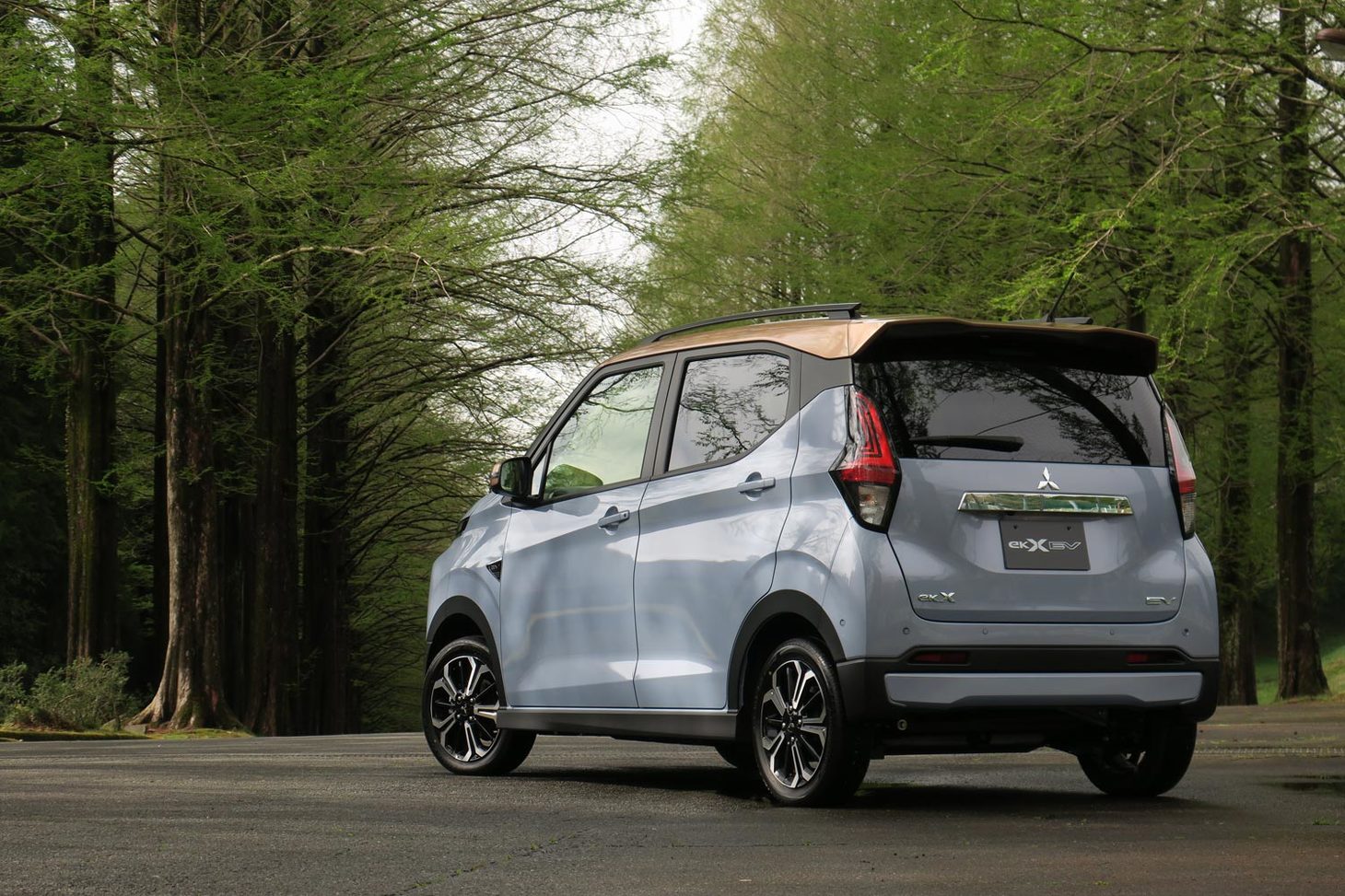 三菱eKクロスEV P 内装・外装など73枚 【画像・写真】 - webCG