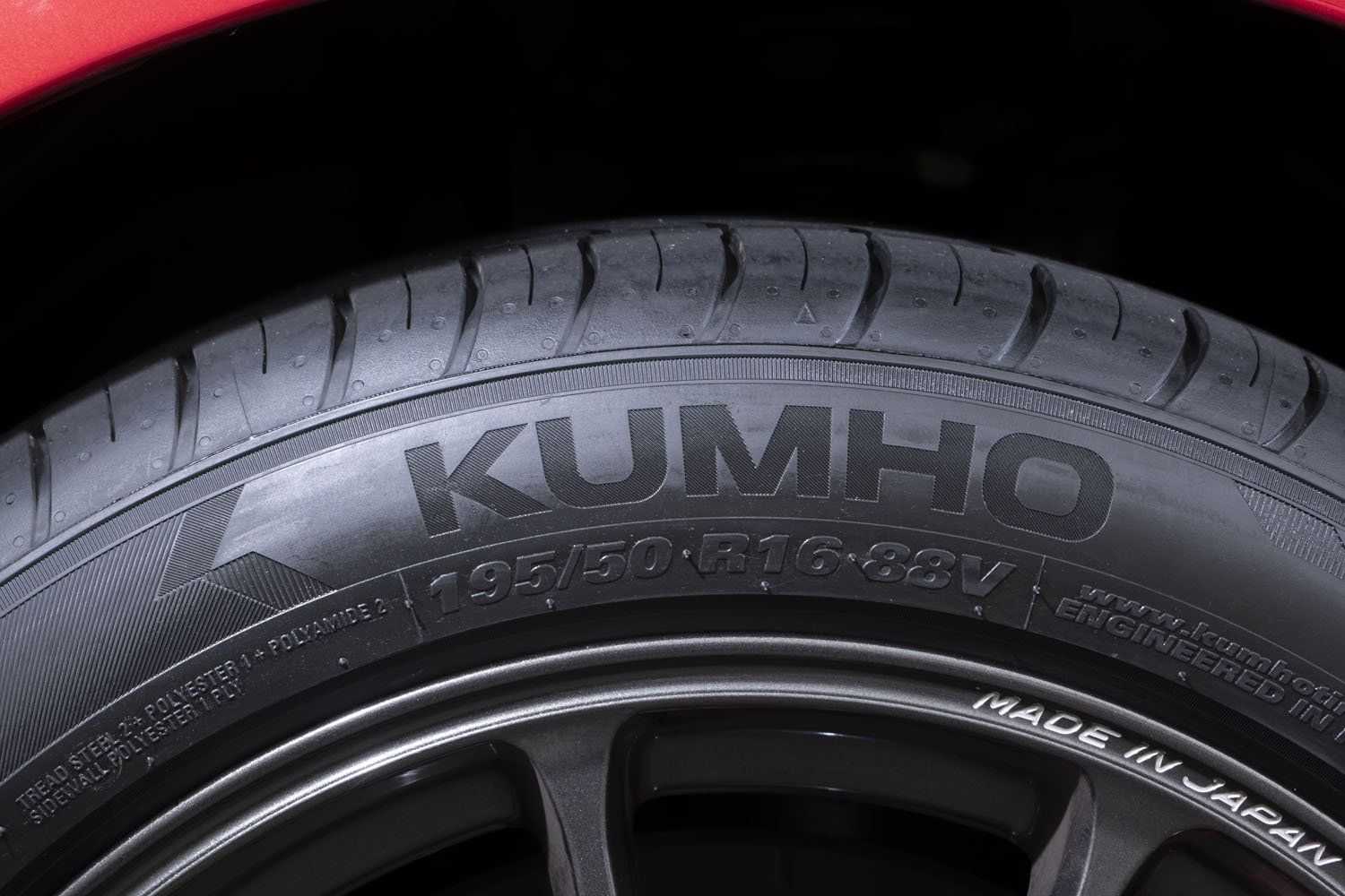 クルマの長所を最大限に引き出す 「クムホ・エクスタHS52」を試す 【クムホが提案する新しいパフォーマンスタイヤ＜AD＞】 - webCG