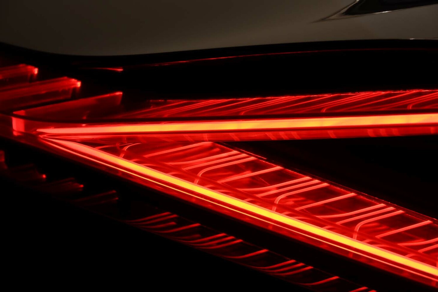 ブガッティW16ミストラル 内装・外装など50枚 【画像・写真】 - webCG