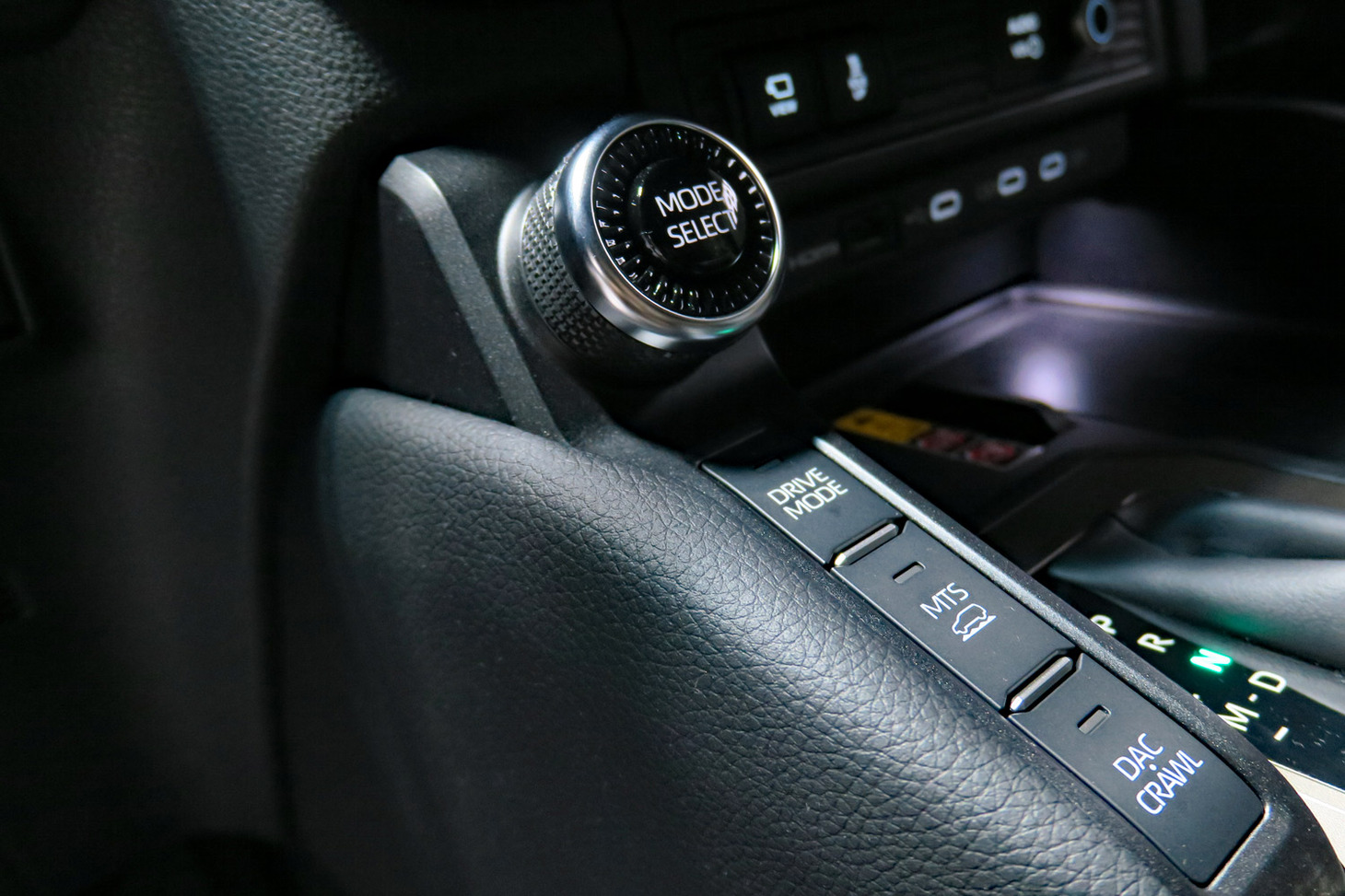 トヨタ・ランドクルーザー“250” 内装・外装など73枚 【画像・写真】 - webCG