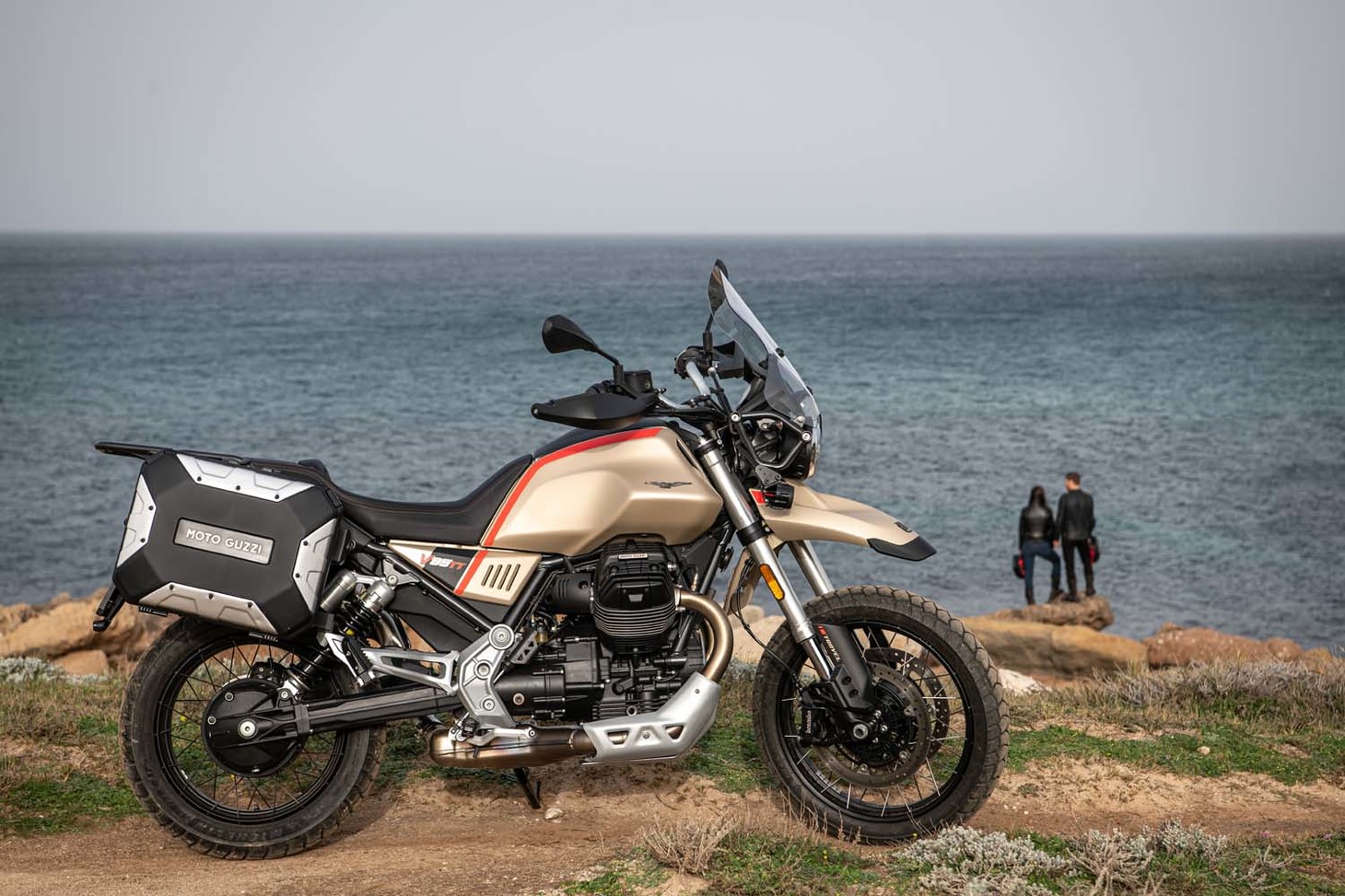 モト・グッツィV85 TT／V85 TTトラベル／V85 TT 100周年記念スペシャルエディション 内装・外装など32枚 【画像・写真】 - webCG