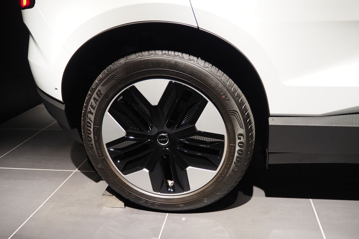 ボルボEX30クロスカントリー 内装・外装など80枚 【画像・写真】 - webCG