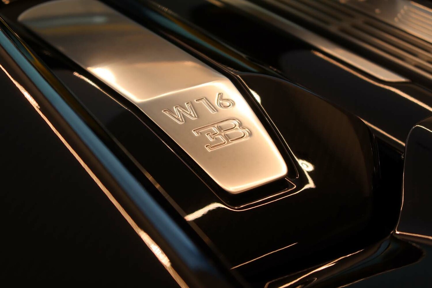 ブガッティW16ミストラル 内装・外装など50枚 【画像・写真】 - webCG