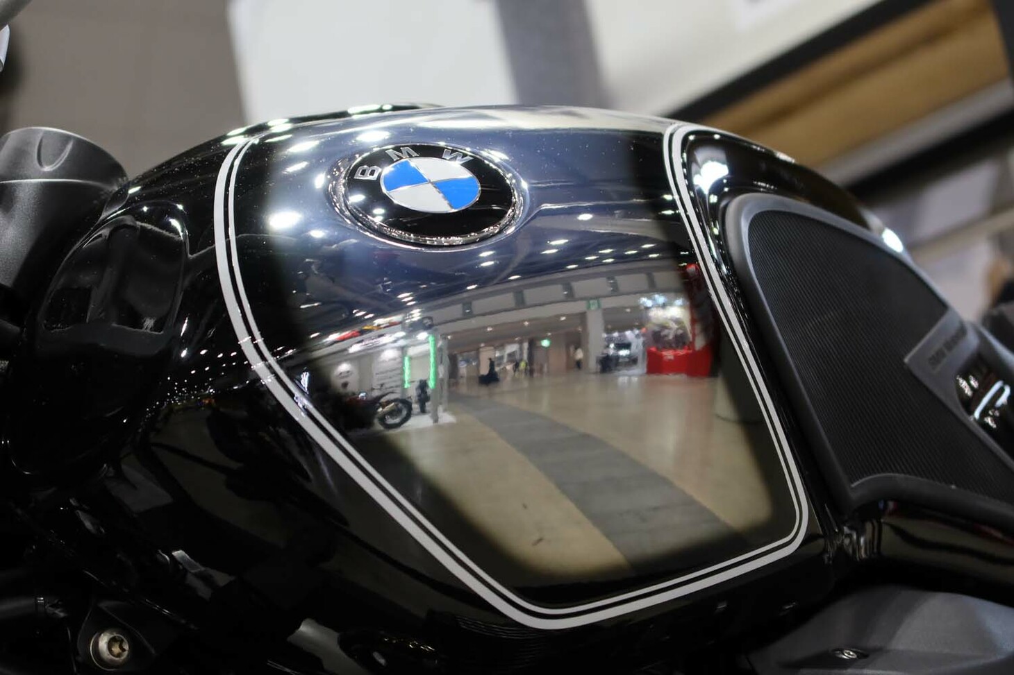 東京モーターサイクルショー2023（BMW） 内装・外装など44枚 【画像・写真】 - webCG