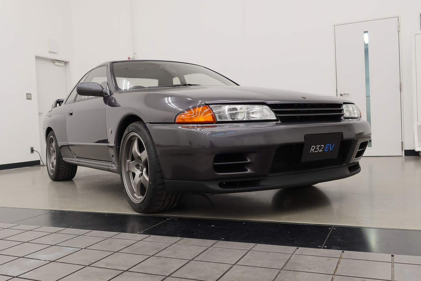 日産R32EV（R32型スカイラインGT-R EVコンバージョンモデル） 内装・外装など49枚 【画像・写真】 - webCG