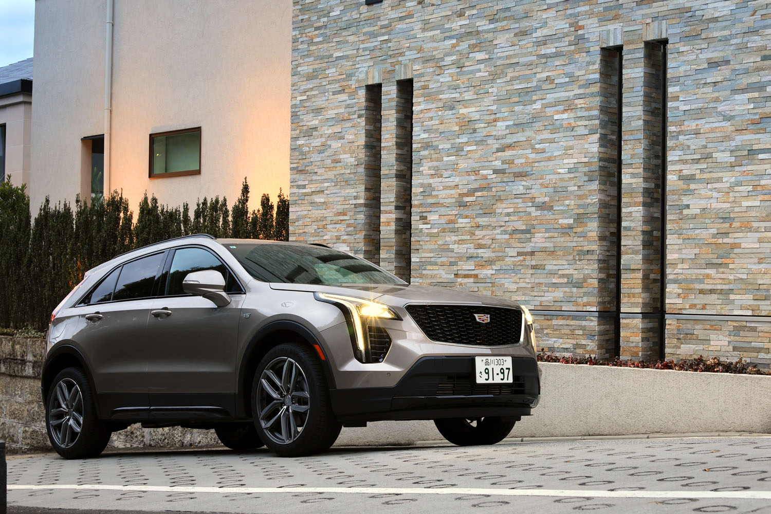 キャデラックXT4ラテエディションに宿る独創のプレミアム 【CADILLAC XT4 LATTE EDITION 早春の房総を駆ける＜AD ...