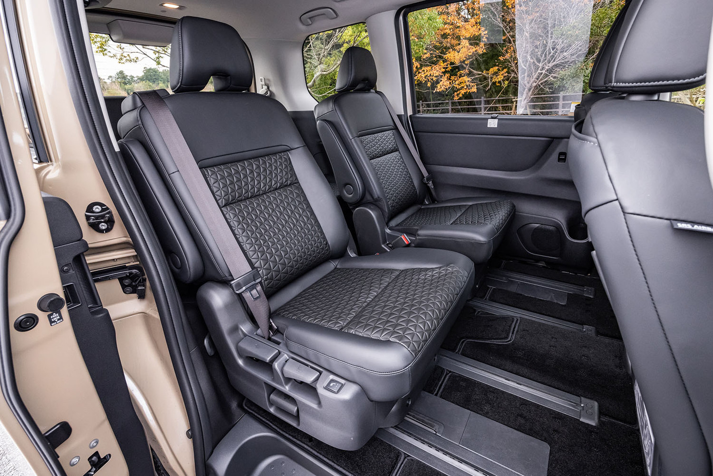 日産セレナe-4ORCEハイウェイスターV（4WD）【試乗記】 の画像19枚 - webCG