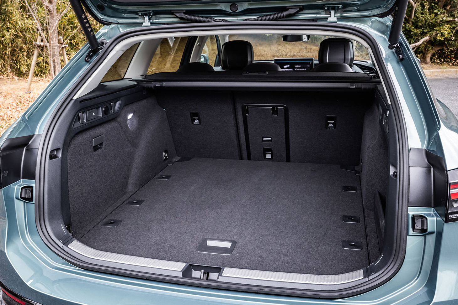 フォルクスワーゲン・パサートeTSIエレガンス（FF/7AT）【試乗記】 の画像19枚 - webCG