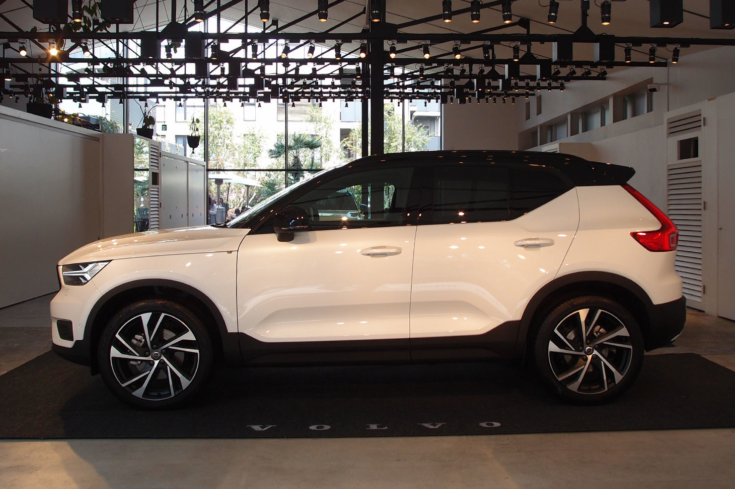 ボルボ初のコンパクトSUV「XC40」が日本上陸 【ニュース】 の画像11枚 - webCG