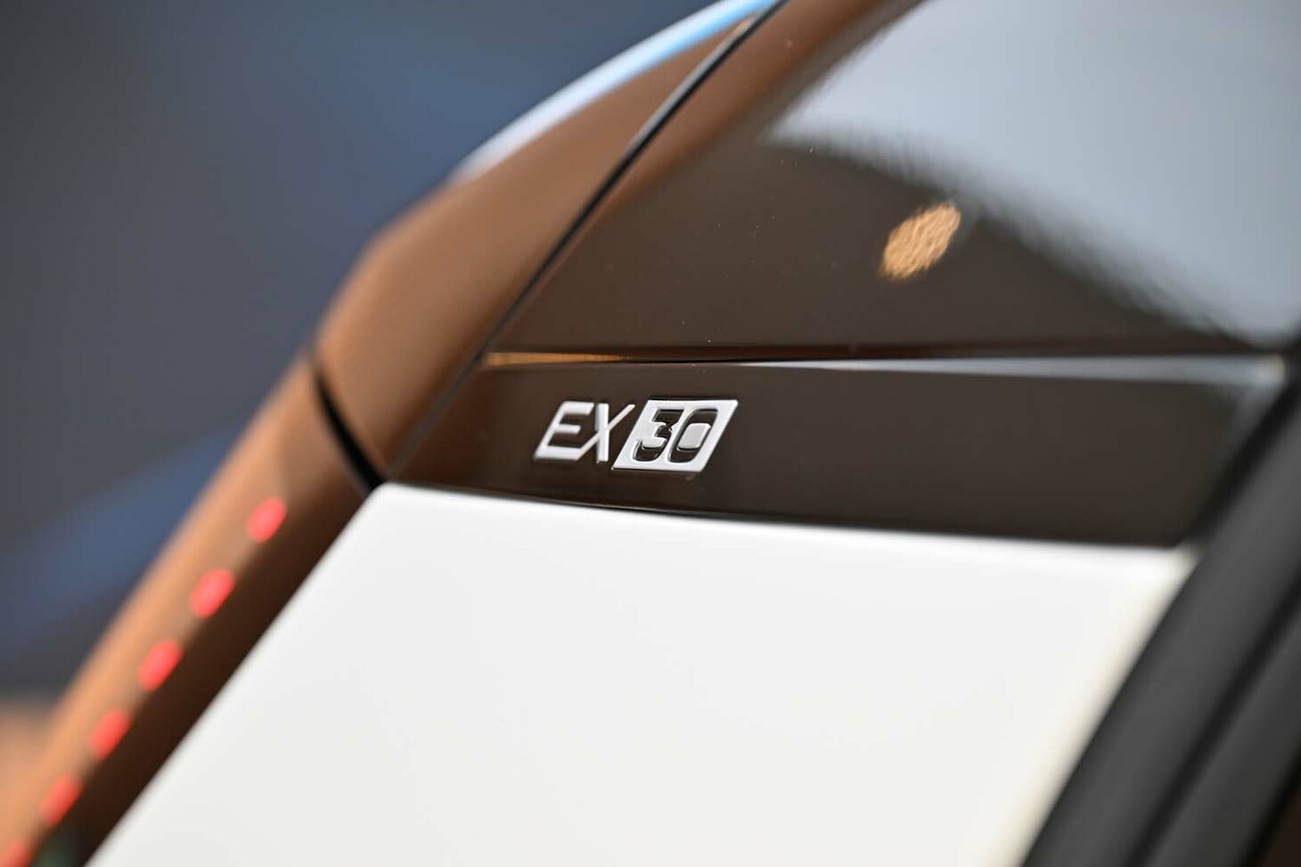 世界初披露からわずか1週間で日本上陸！ ボルボの新型車「EX30」を写真で見る 内装・外装など16枚 【画像・写真】 - webCG