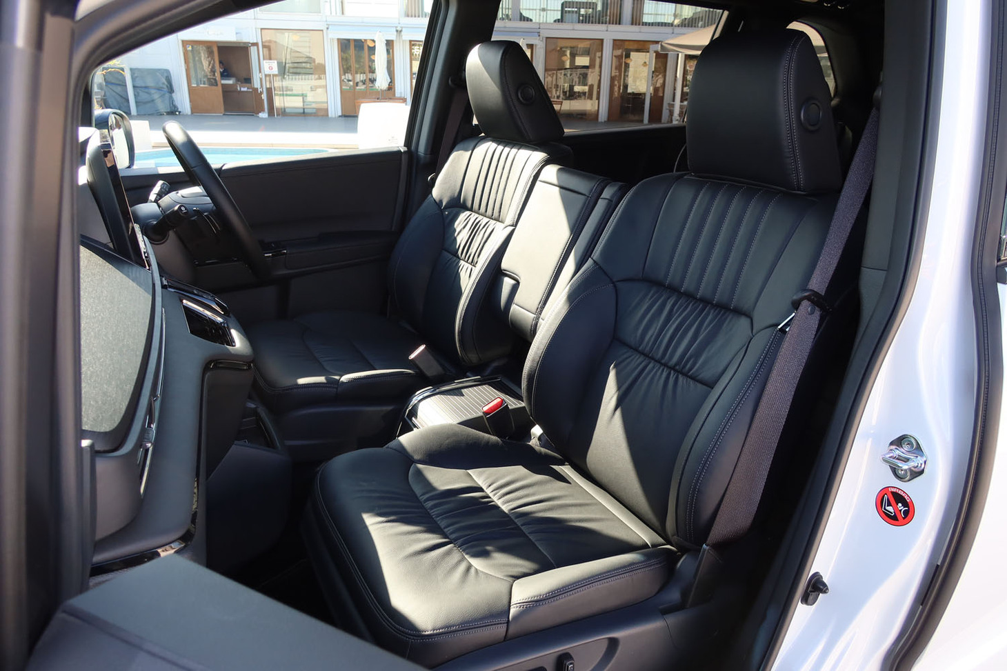 ホンダ・オデッセイe：HEVアブソルート・EXブラックエディション／オデッセイe：HEVアブソルート・EX 内装・外装など94枚 【画像・写真】 - webCG