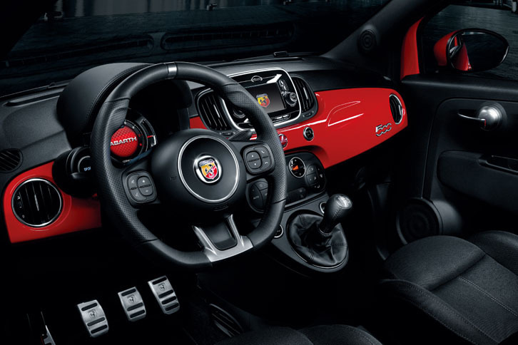 アバルト595 内装・外装など14枚 【画像・写真】 - webCG