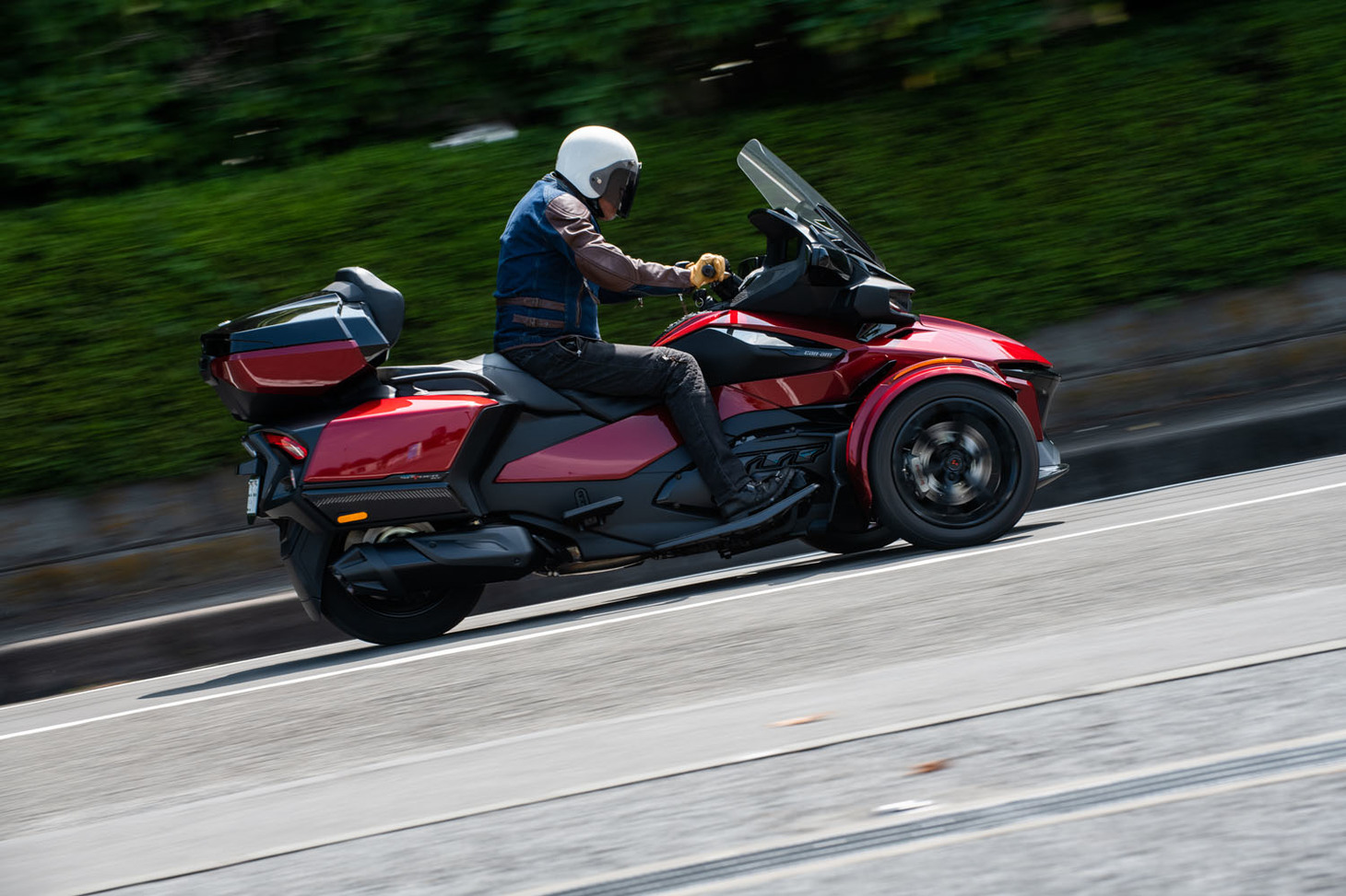 カンナム・スパイダーRTリミテッド（MR/6AT）【レビュー】 の画像15枚 - webCG