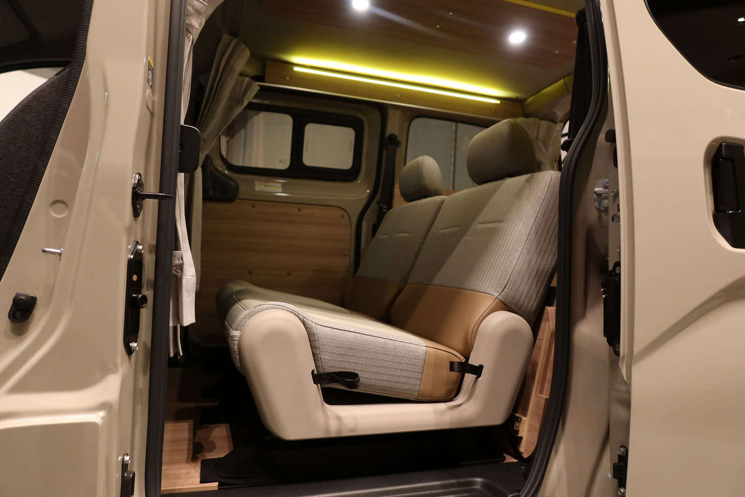 日産NV200バネットMYROOM 内装・外装など75枚 【画像・写真】 - webCG