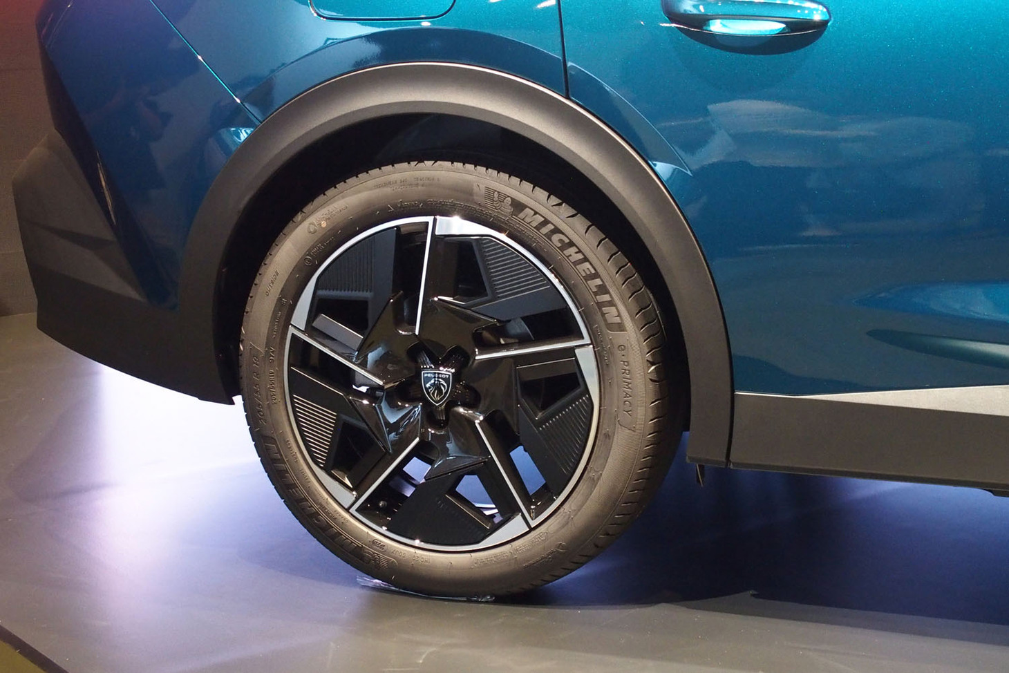 プジョー408 内装・外装など66枚 【画像・写真】 - webCG