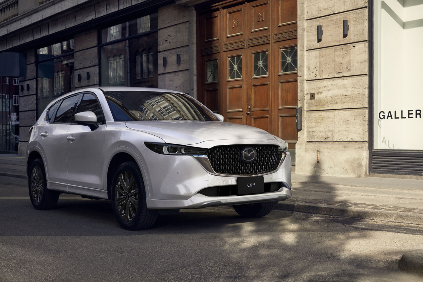 マツダが「CX-5」をまたも商品改良！ 後継は「CX-60」じゃなかったの？ の画像9枚 - webCG