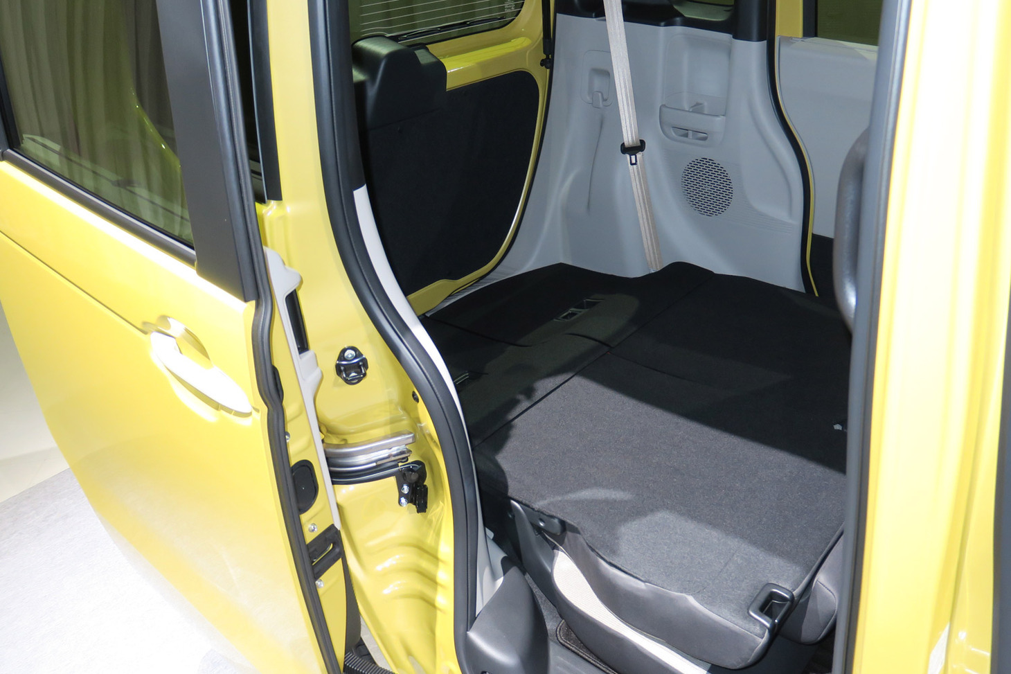 新型ホンダN-BOX／N-BOXカスタム 内装・外装など127枚 【画像・写真】 - webCG