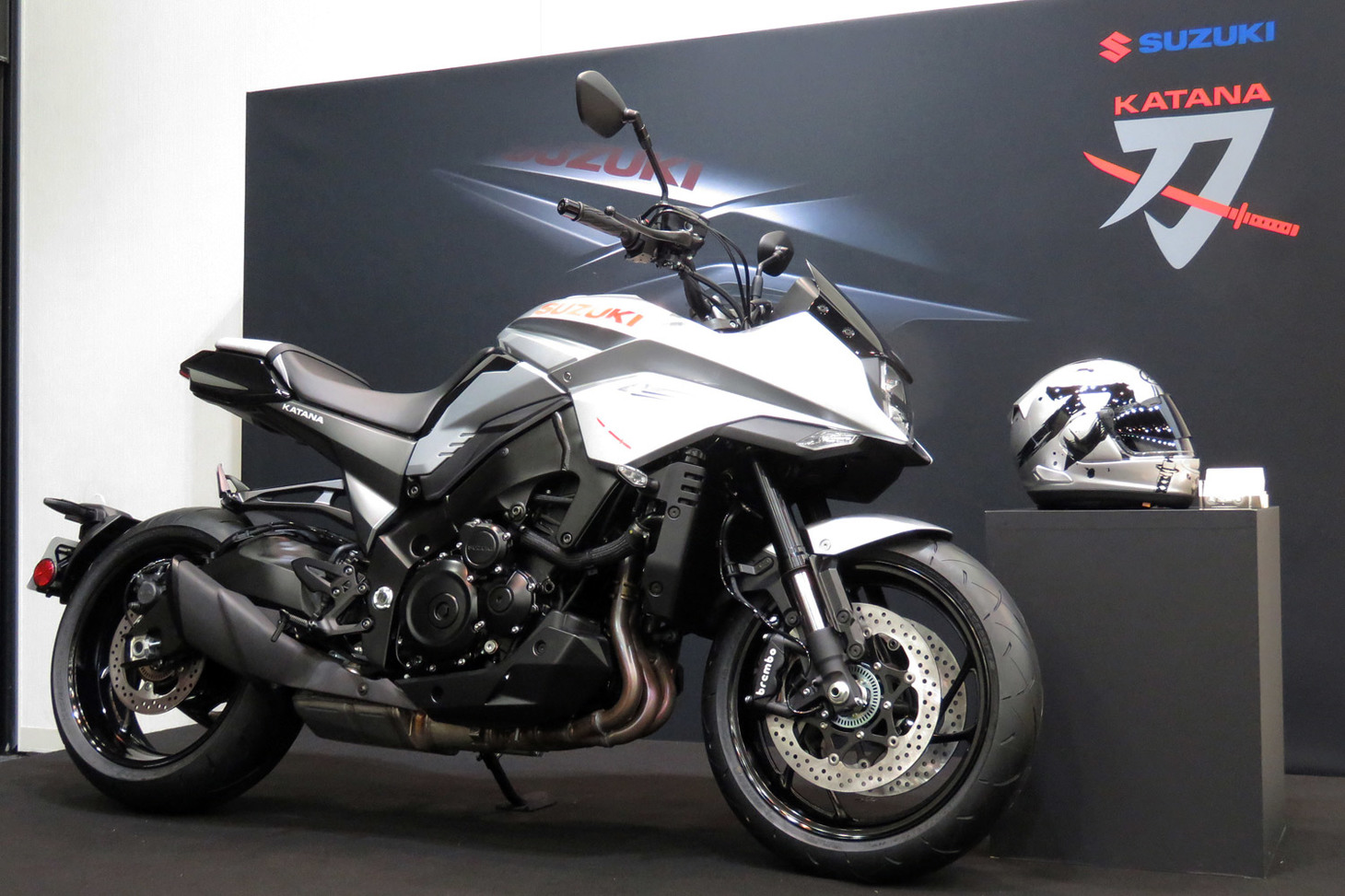 スズキ・カタナ 内装・外装など53枚 【画像・写真】 - webCG