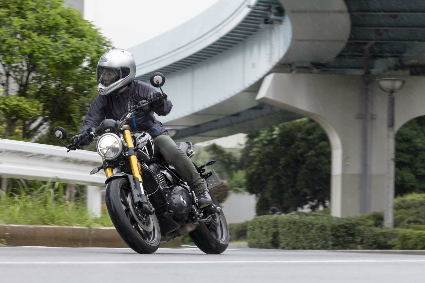 トライアンフ・スピード400（6MT）【レビュー】 の画像15枚 - webCG