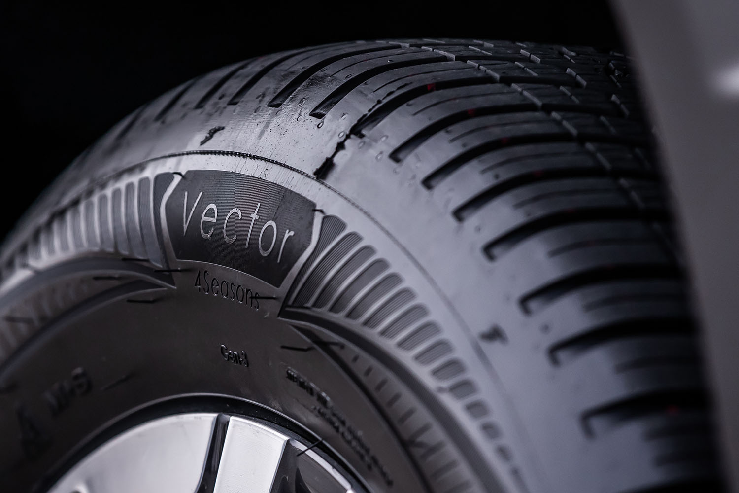 オールシーズンタイヤ「GOODYEAR VECTOR 4SEASONS GEN-3」の魅力を体感 【2023-2024 Winter webCGタイヤセレクション＜AD＞】 - webCG
