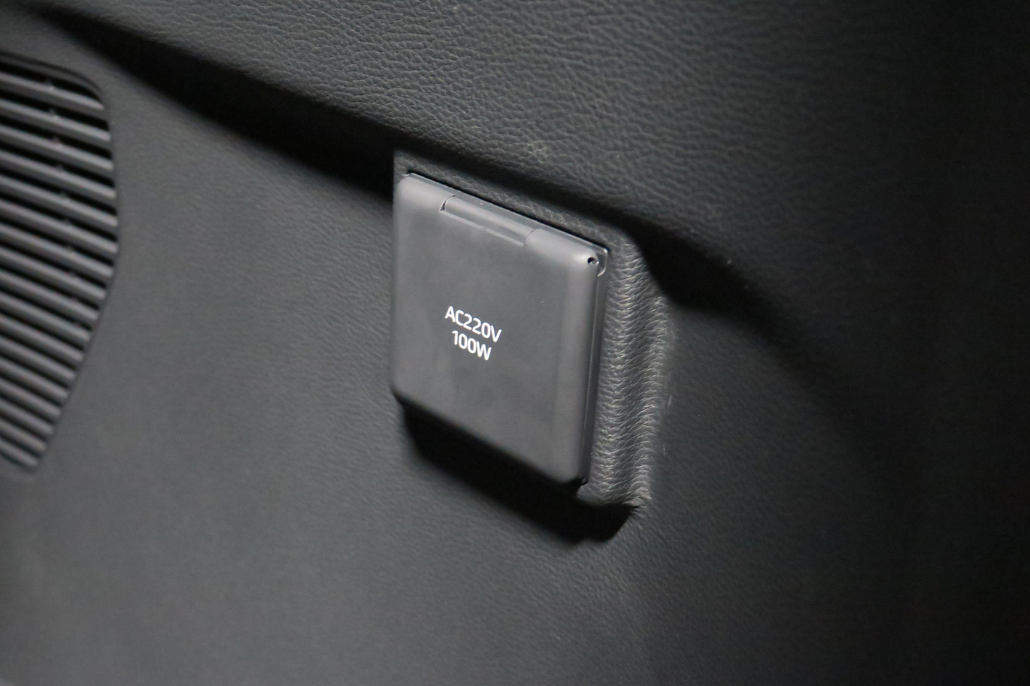 トヨタ・ランドクルーザー“250” 内装・外装など73枚 【画像・写真】 - webCG