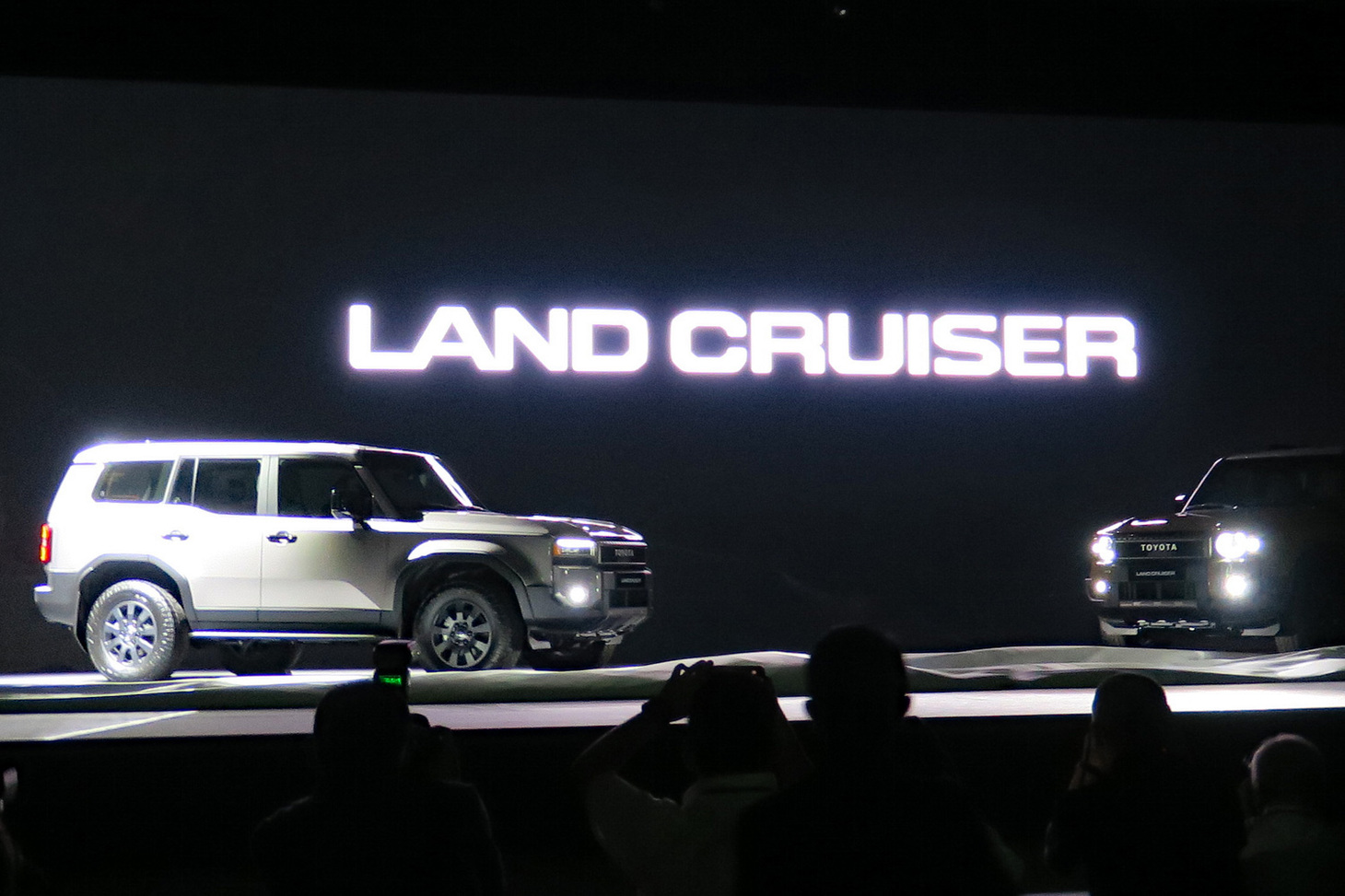 トヨタ・ランドクルーザー“250” 内装・外装など73枚 【画像・写真】 - webCG