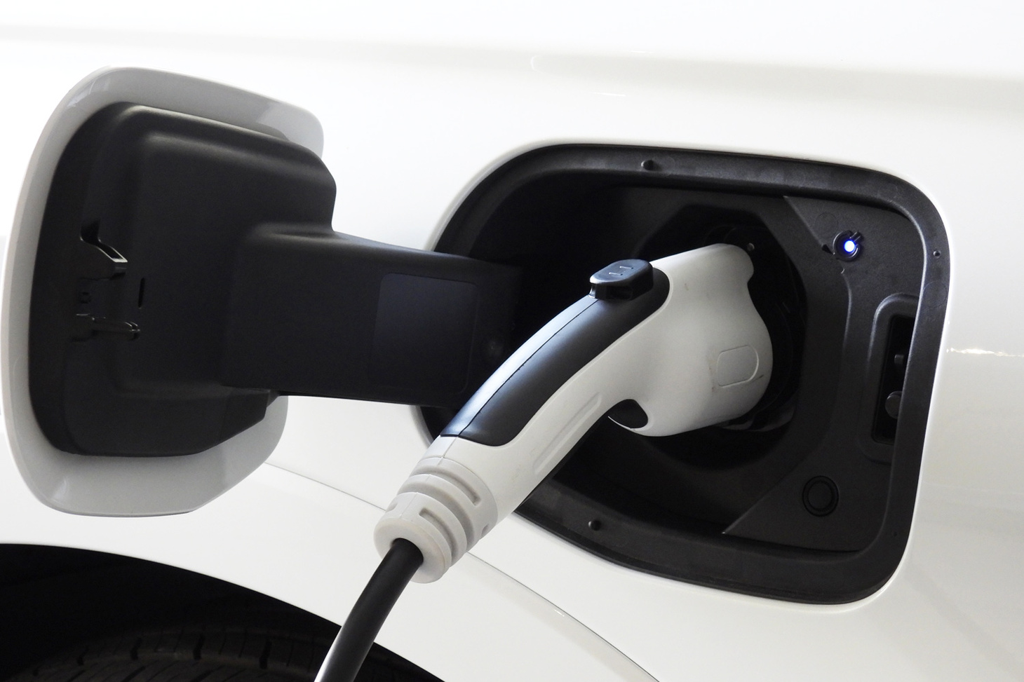 ホンダCR-V e：FCEV 内装・外装など73枚 【画像・写真】 - webCG