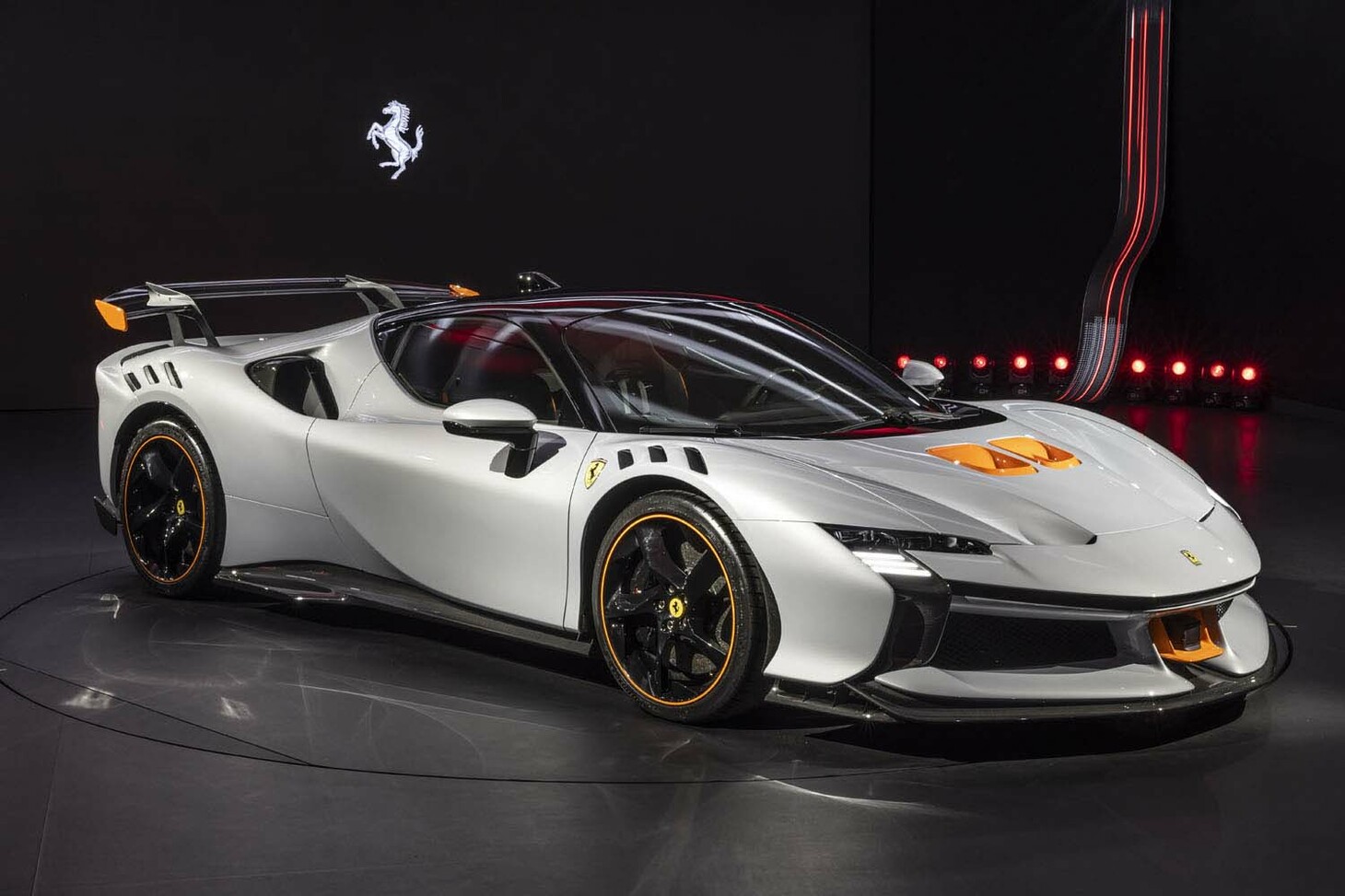 フェラーリSF90 XXストラダーレ／SF90 XXスパイダー 内装・外装など50枚 【画像・写真】 - webCG