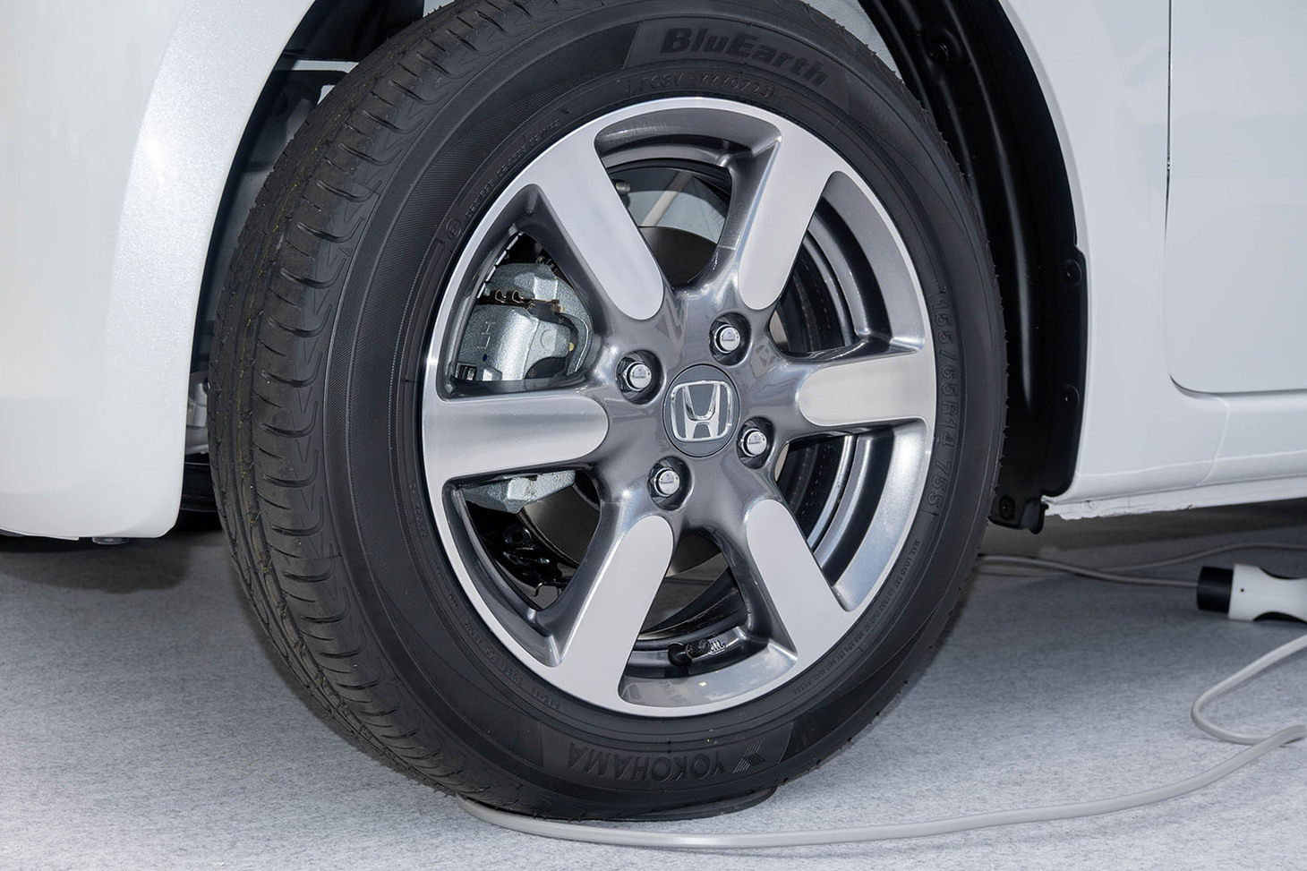 日々の暮らしに寄り添う新型軽BEV 写真で見る「ホンダN-ONE e：」 内装・外装など19枚 【画像・写真】 - webCG