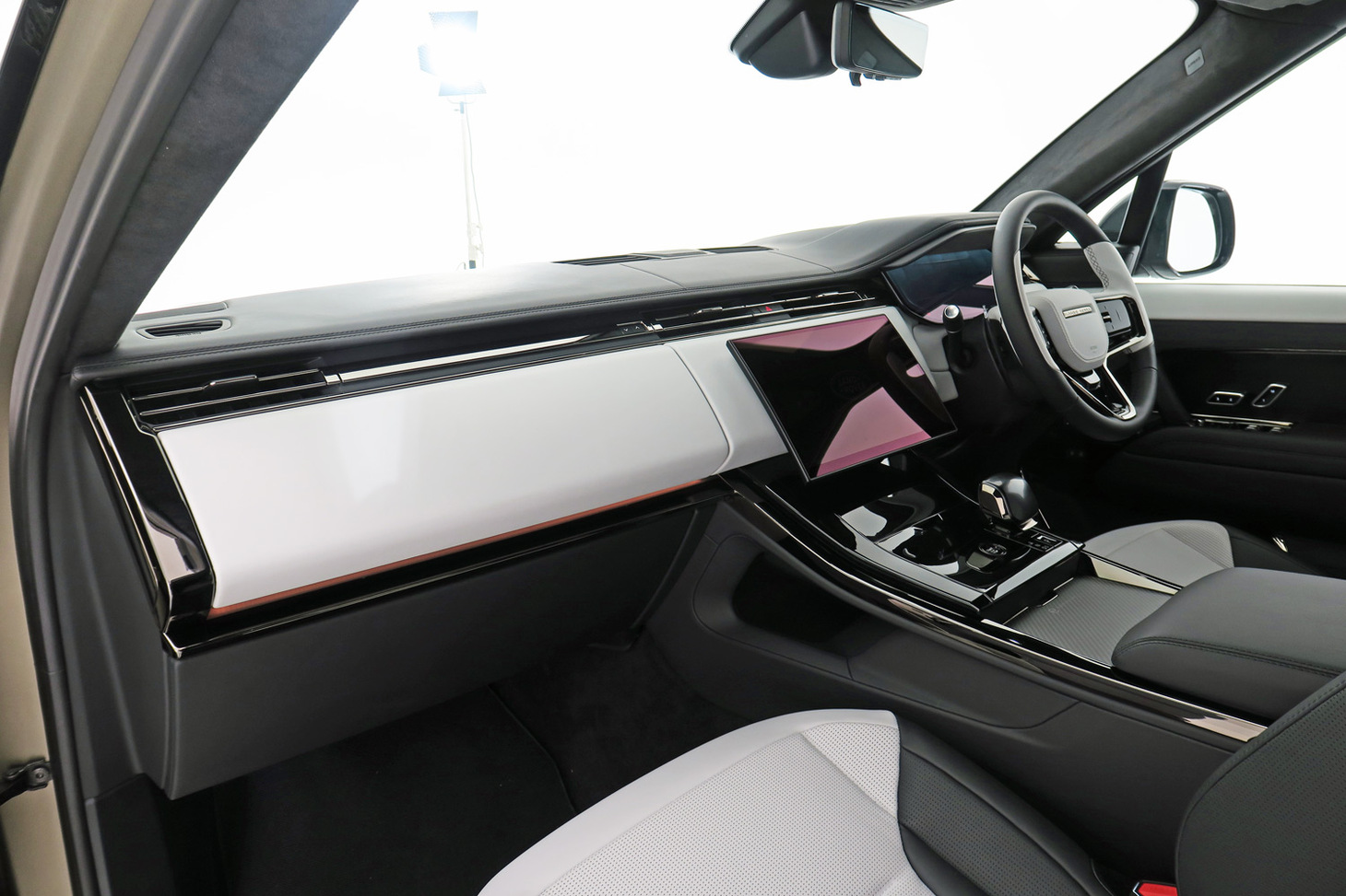 レンジローバー・スポーツSVエディションワン 内装・外装など75枚 【画像・写真】 - webCG